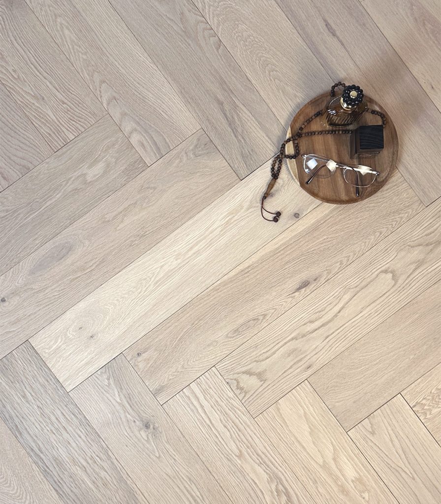 Invisible Raw Oak Herringbone, UV Oiled - 120mm x 15mm Engineered ...